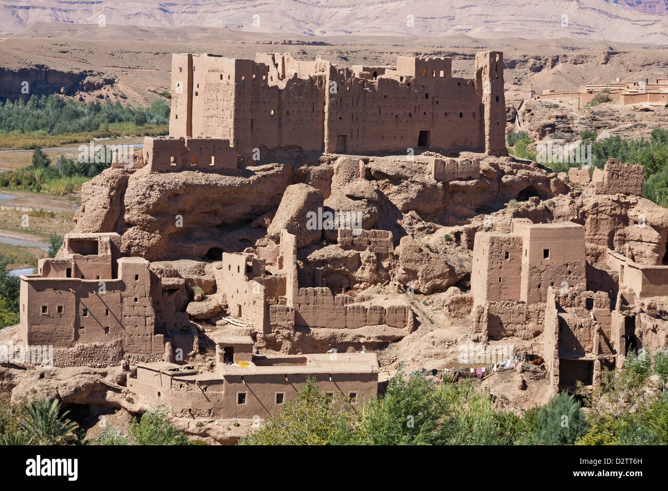 Vallée des roses, maroc Banque de photographies et d’images à haute ...