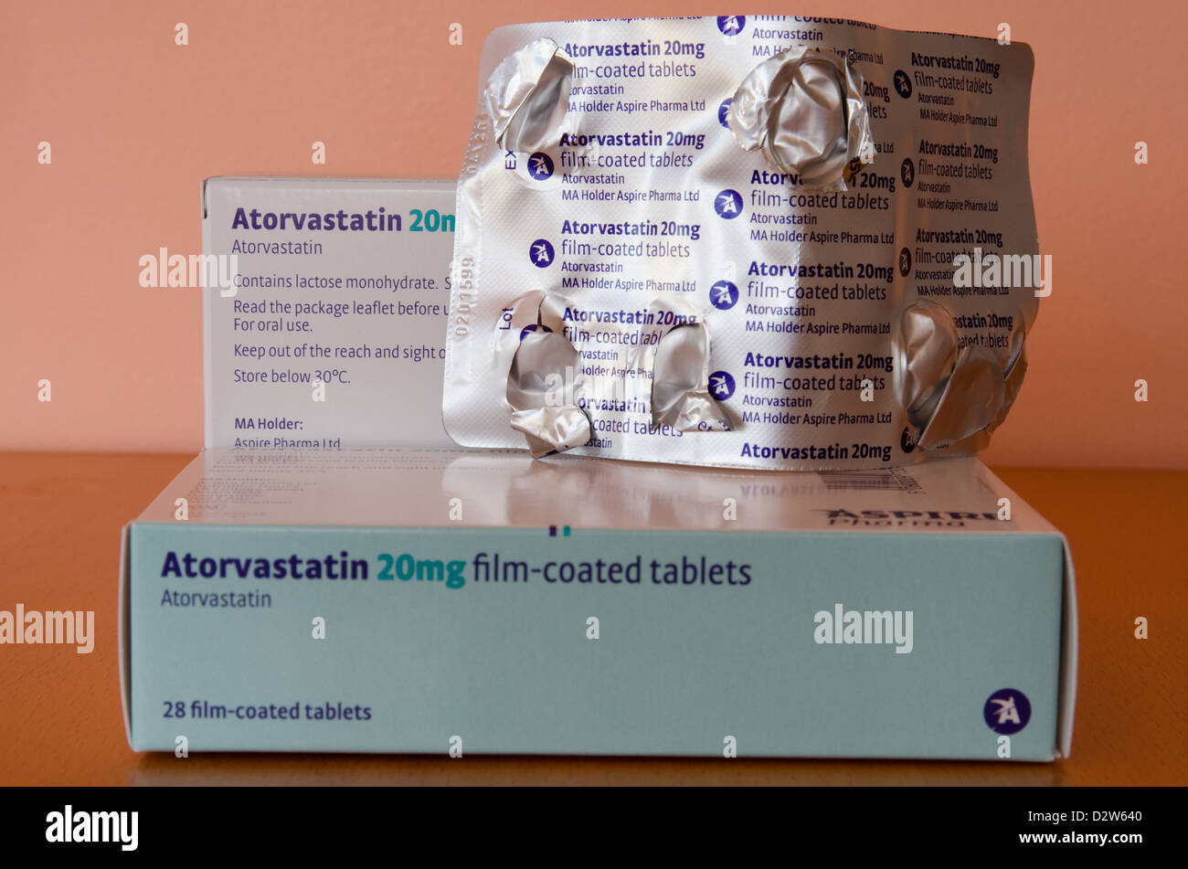 Atorvastatin tablets Banque de photographies et d’images à haute ...