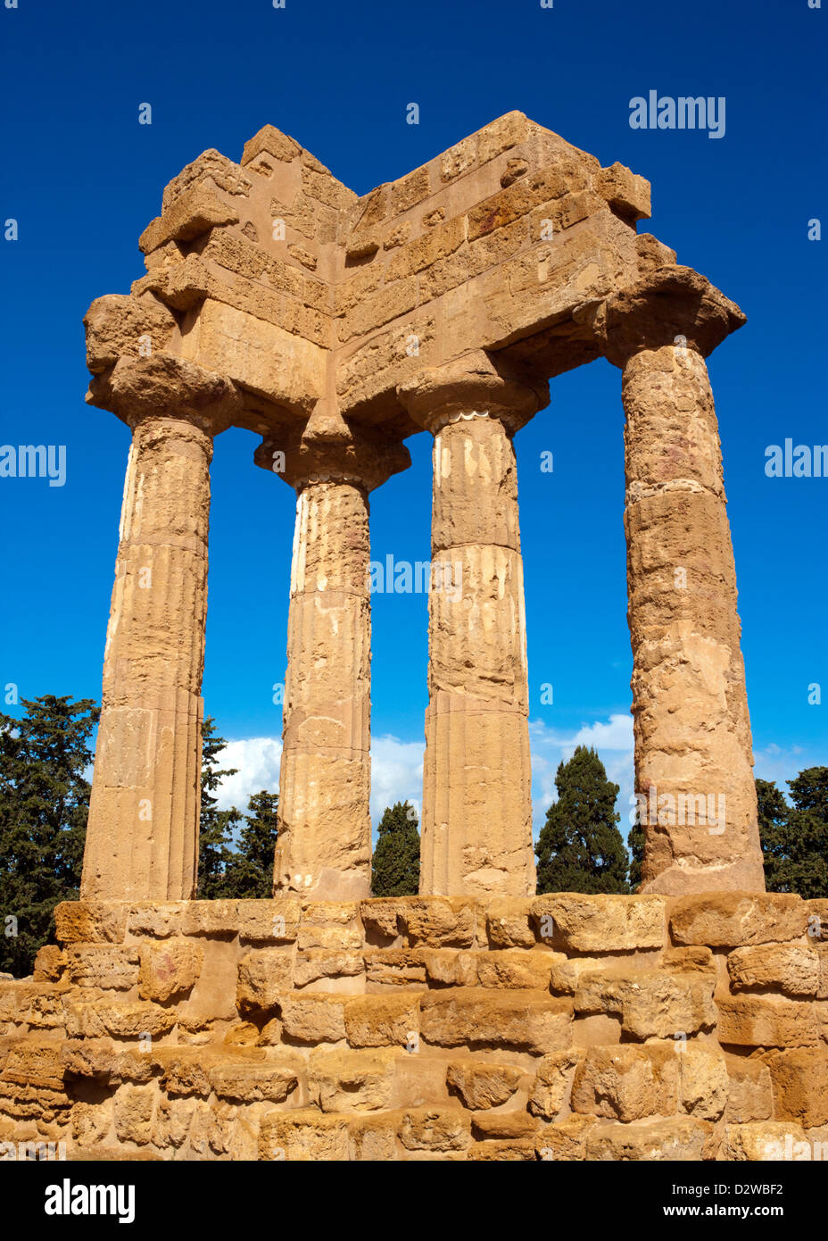 Temple de castor et pollux Banque de photographies et d’images à haute ...