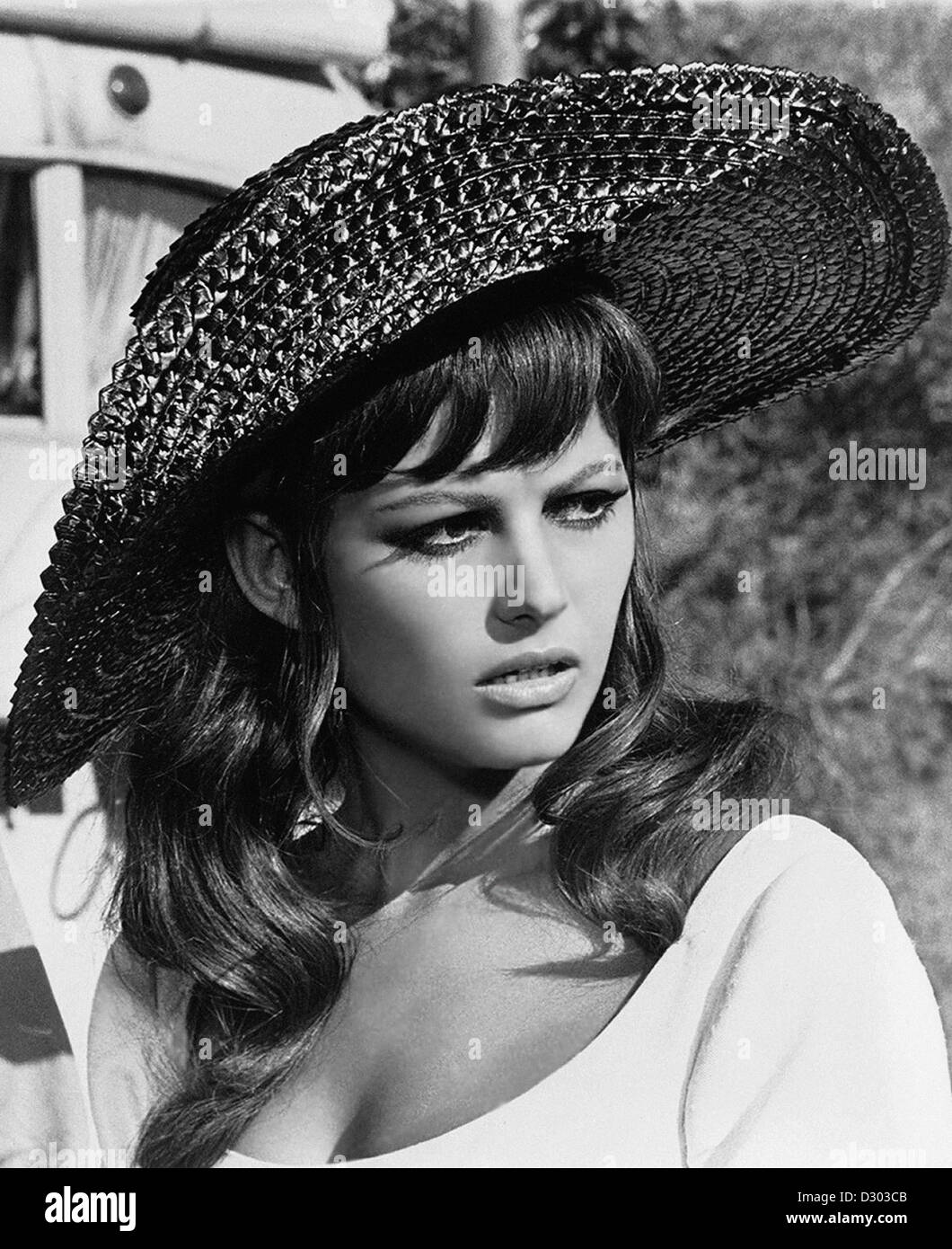 Claudia cardinale directrice Banque de photographies et d’images à ...