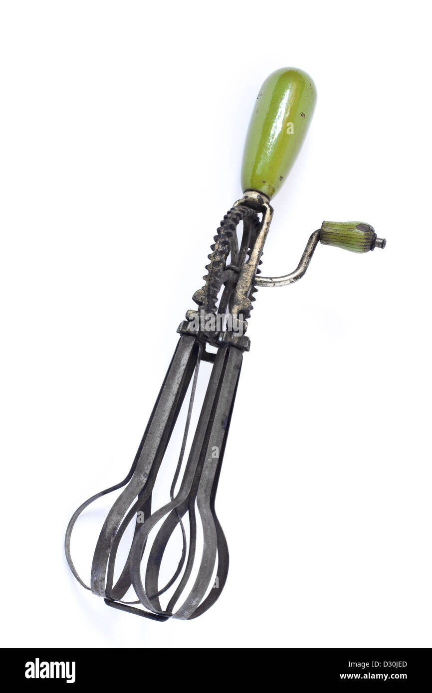 Antique whisk Banque d'images détourées - Alamy
