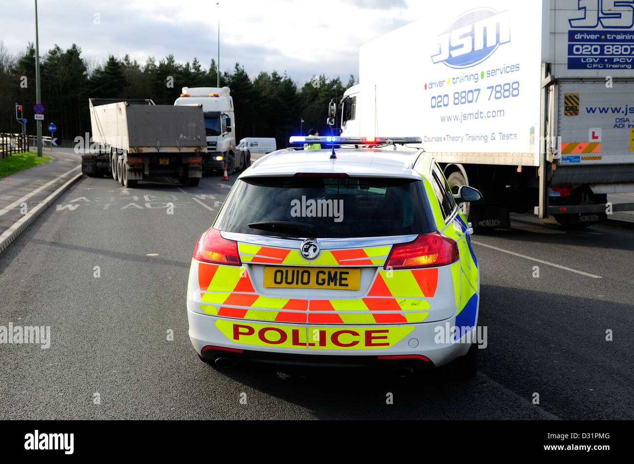 Route de police,Bloc Ventilation chariot Photo Stock - Alamy