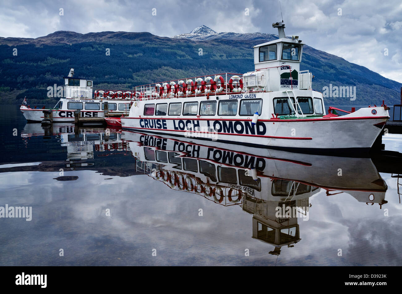 Bateaux de loch lomond Banque de photographies et d’images à haute ...