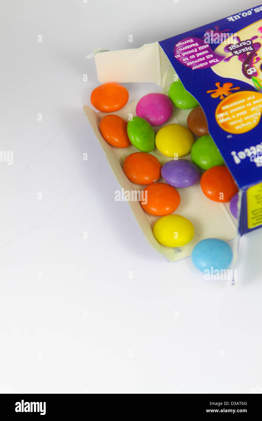 Boite smarties Banque de photographies et d’images à haute résolution ...