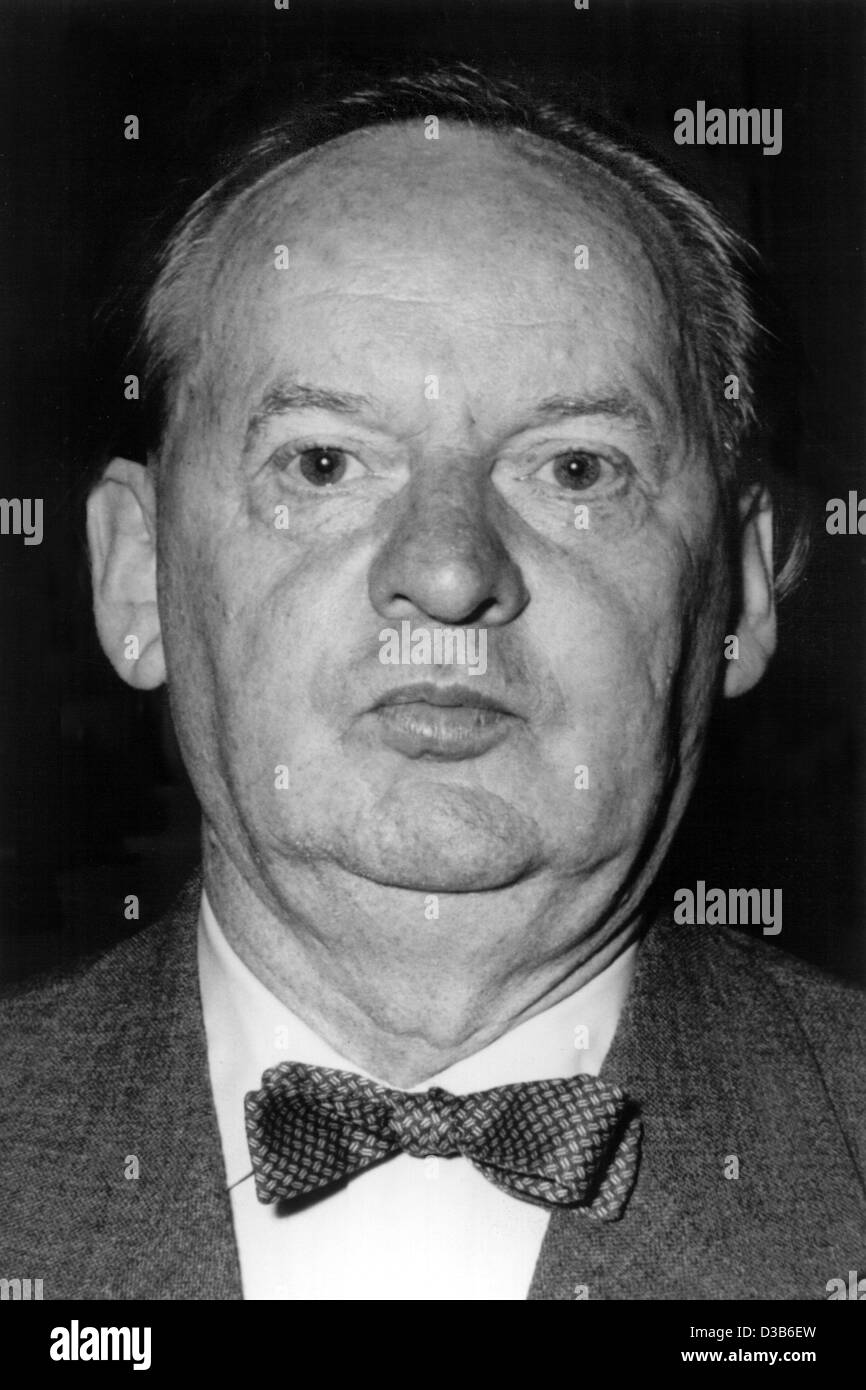 Architect hans scharoun Banque d'images noir et blanc - Alamy