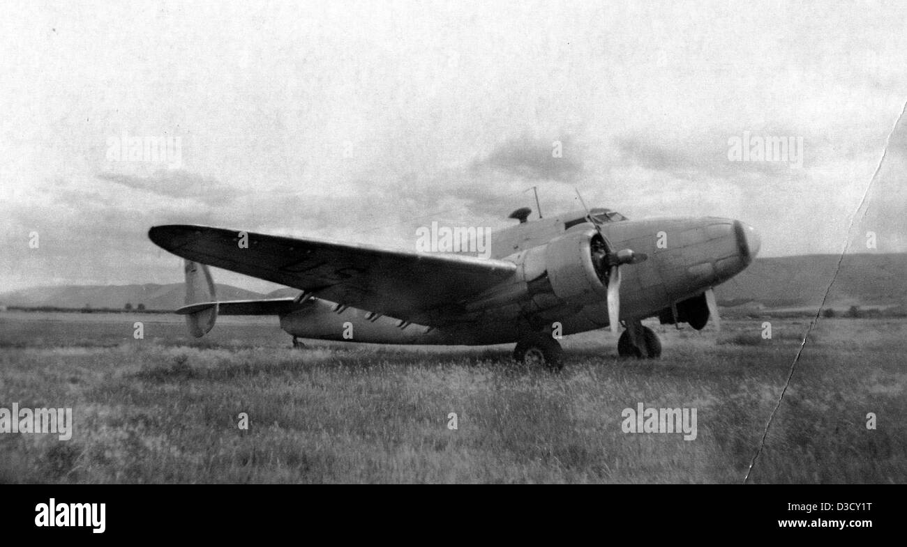 Avion de lockheed hudson Banque d'images noir et blanc - Alamy