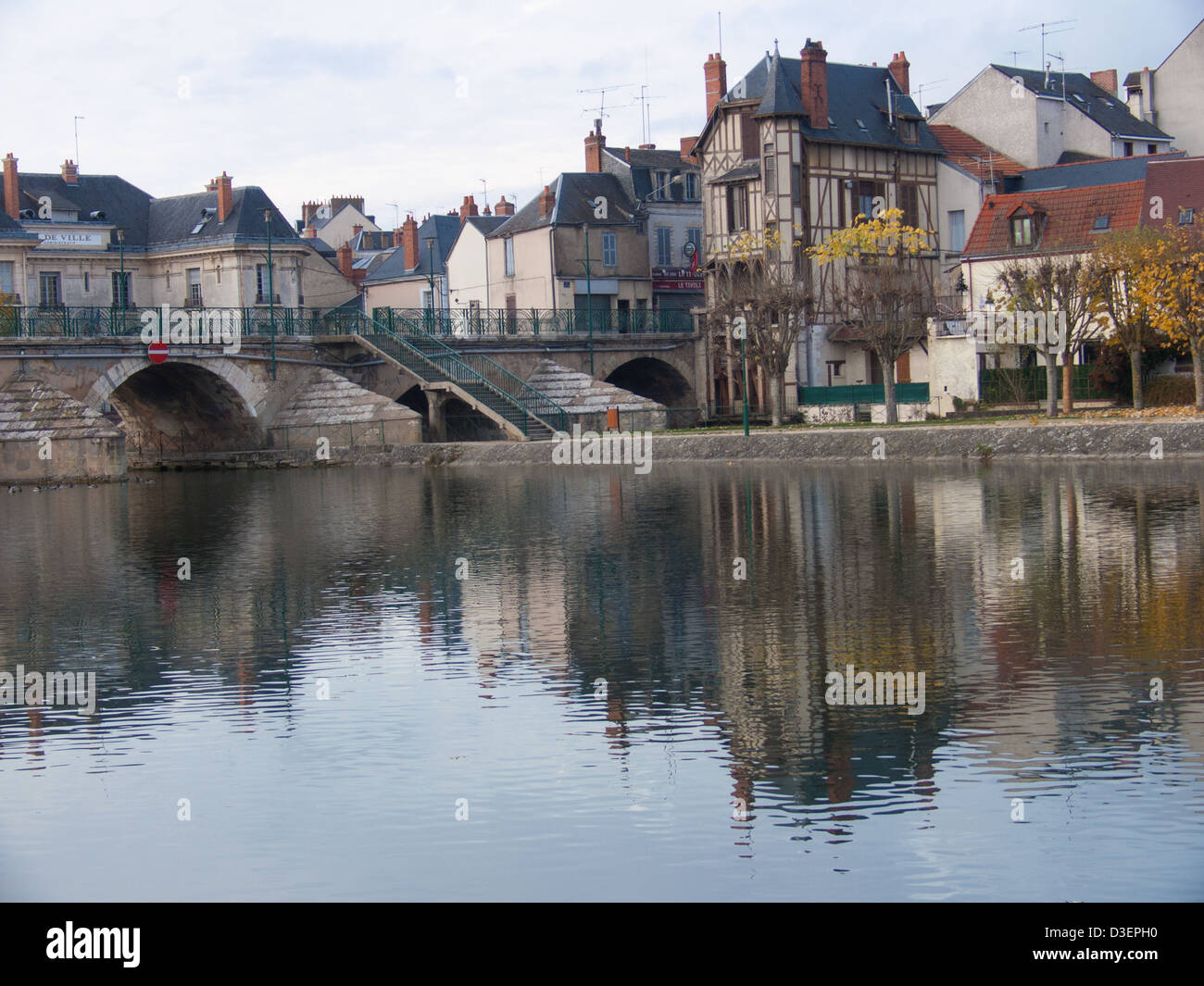 Vierzon pont Banque de photographies et d’images à haute résolution - Alamy