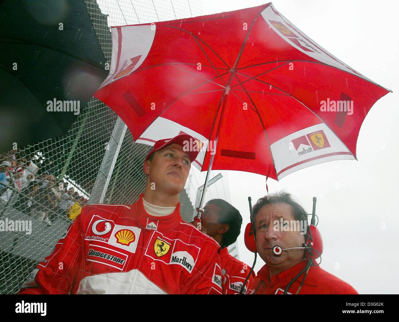 (Afp) - L'Allemand Michael Schumacher, pilote de Formule 1 de Ferrari ...