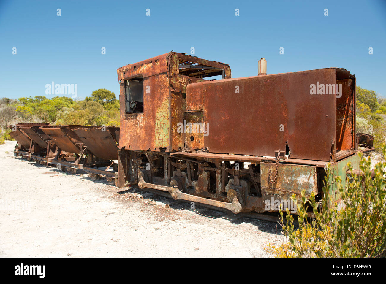 Ancien train de machines Banque de photographies et d’images à haute résolution - Alamy
