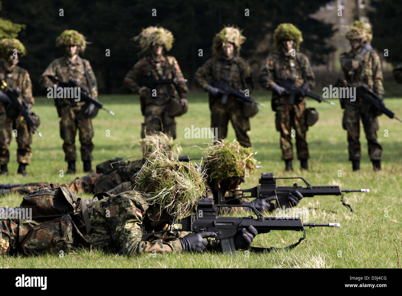 Deu profile group Banque de photographies et d’images à haute ...