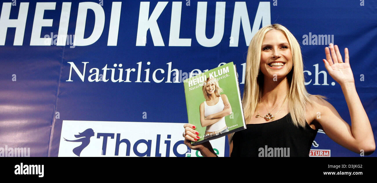 (Afp) - Le top model allemand Heidi Klum vagues sourires et sa main ...