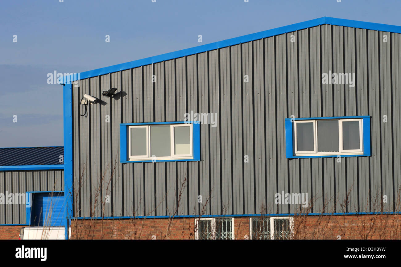 Facade usine moderne Banque de photographies et d’images à haute ...