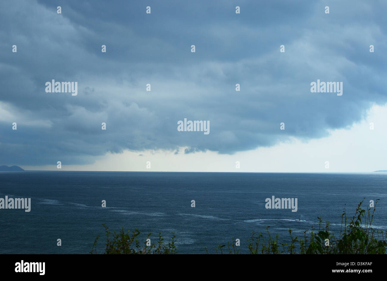 Tempête en mer Banque de photographies et d’images à haute résolution ...