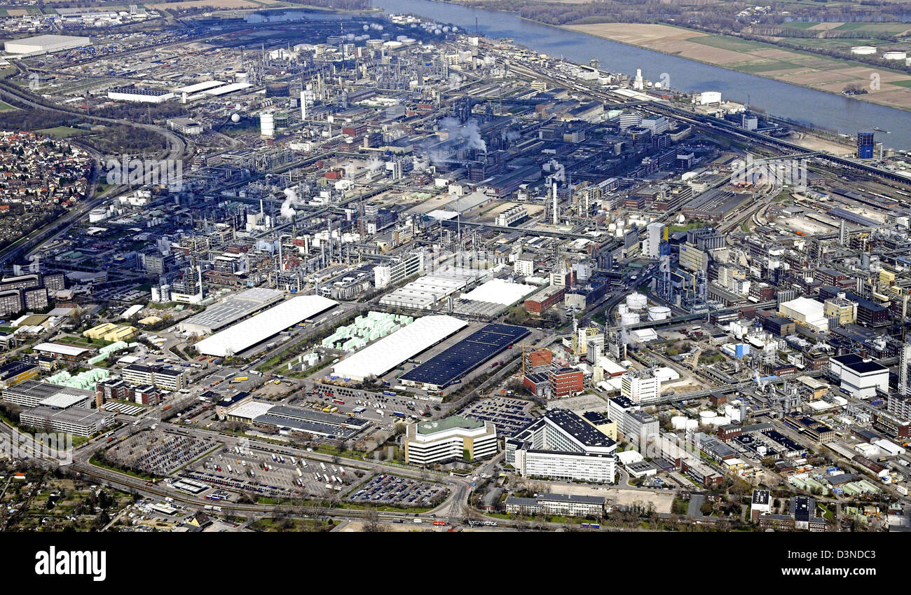 Basf and ludwigshafen Banque de photographies et d’images à haute ...