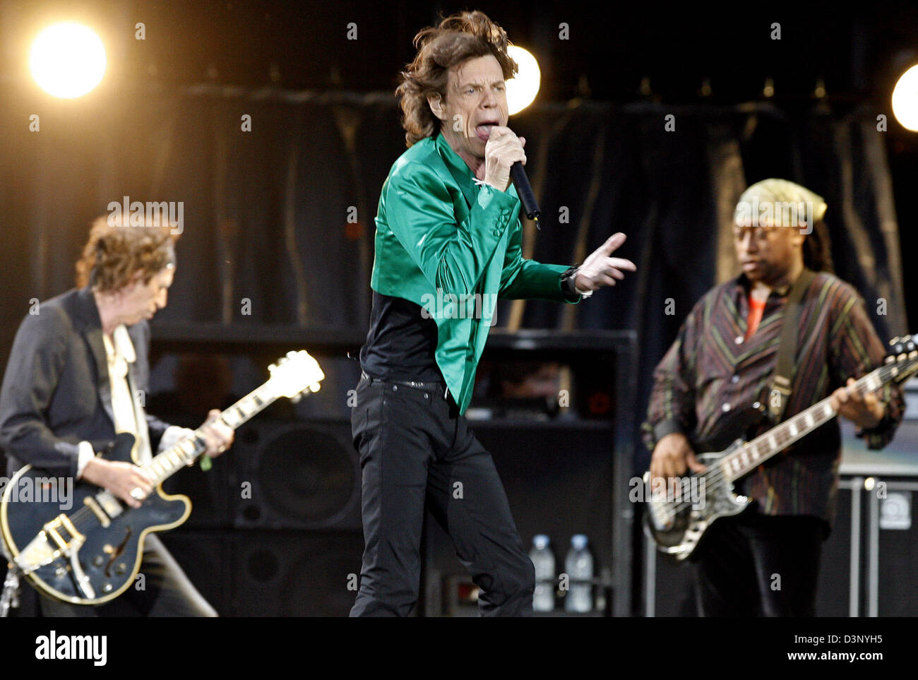Chanteur des rolling stones Banque de photographies et d’images à haute ...
