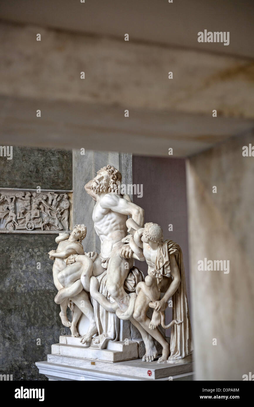 Laocoon et ses fils un siècle BC sculpture de marbre sur l'affichage ...