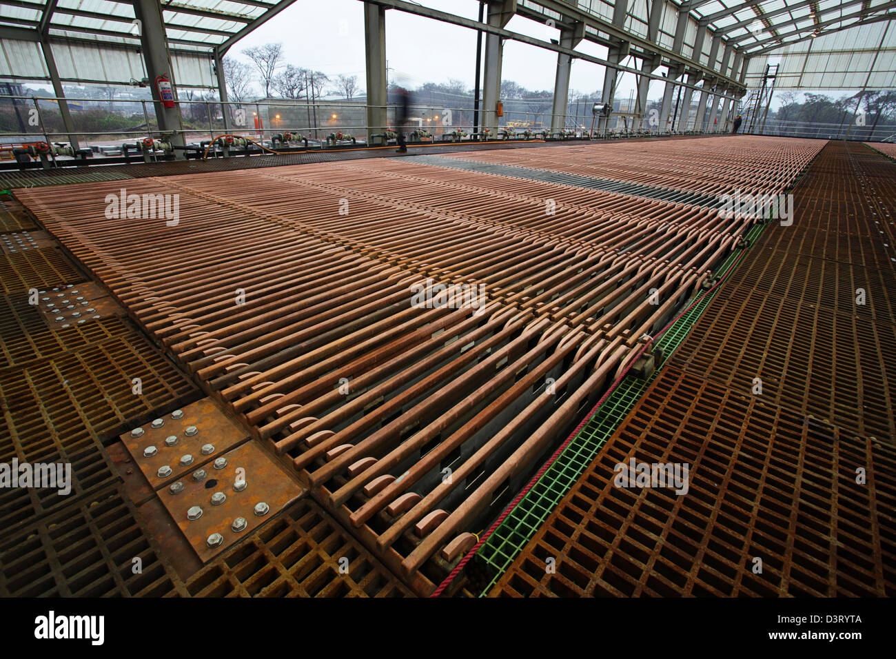 Cathode de cuivre Banque de photographies et d’images à haute ...