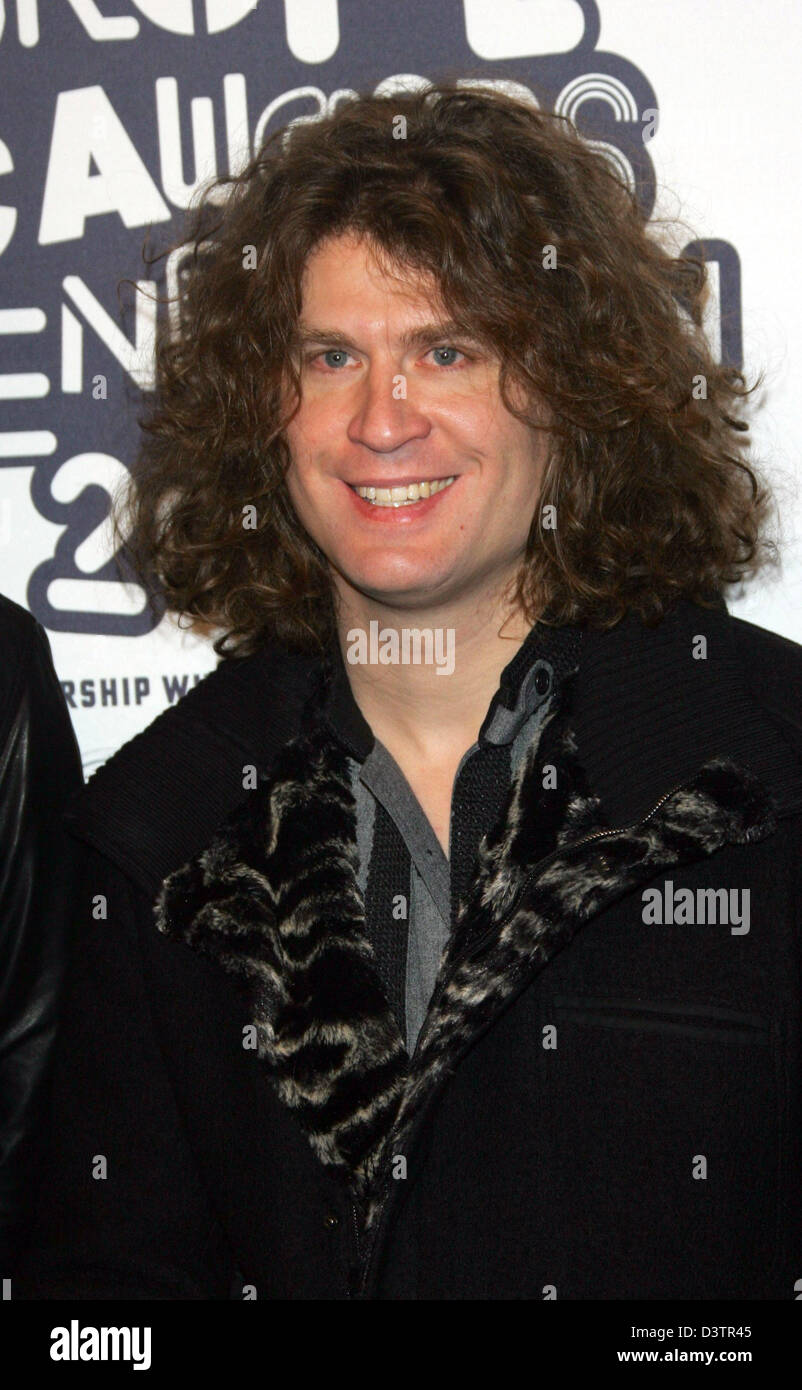 Le guitariste d'entre nous la bande 'Les tueurs', Dave Keuning, pose ...
