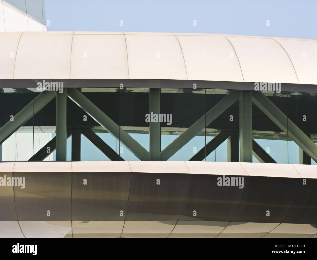 Pont en treillis moderne Banque de photographies et d’images à haute ...