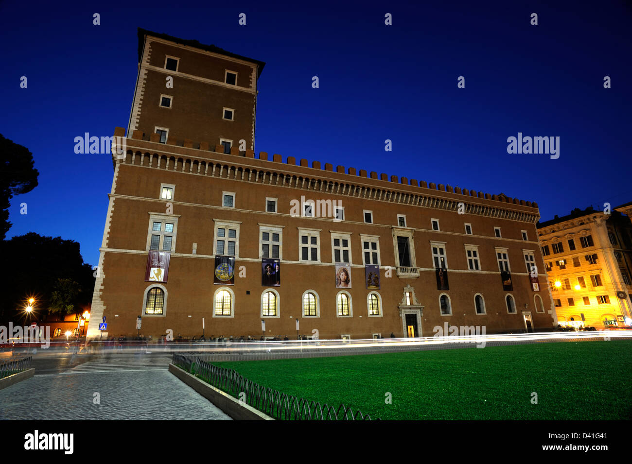 Palazzo venezia piazza venezia rome Banque de photographies et d’images ...