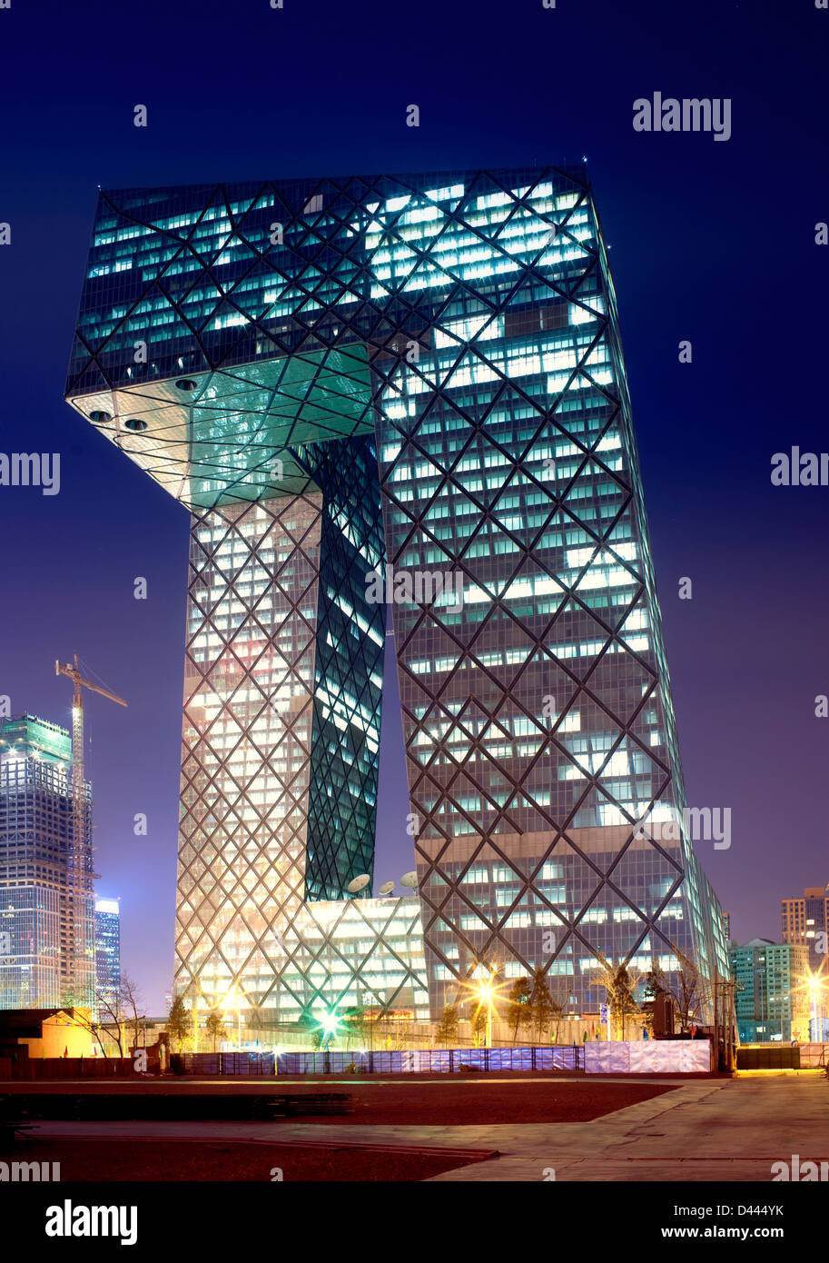 China cctv tower building construction Banque de photographies et d ...