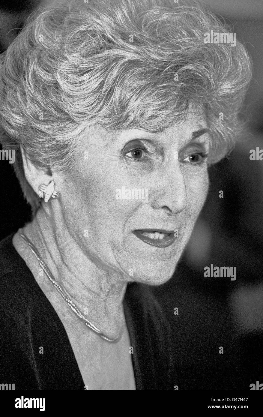 Ada louise huxtable Banque de photographies et d’images à haute ...