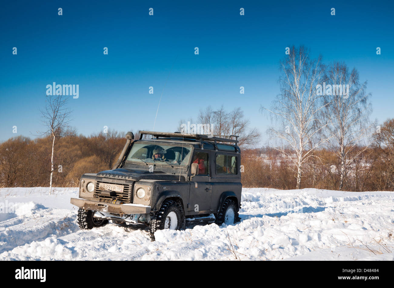 Land rover defender 90 on Banque de photographies et d’images à haute ...