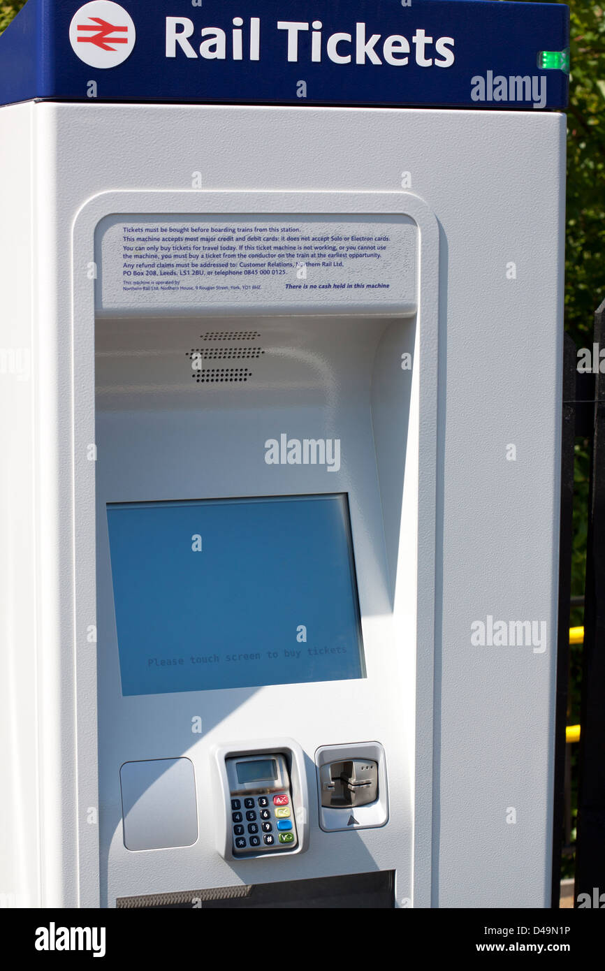 Rail ticket machine Banque de photographies et d’images à haute ...