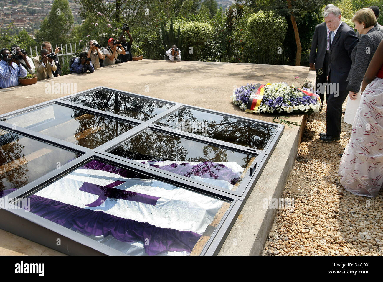 Kigali genocide memorial in gisozi Banque de photographies et d’images ...