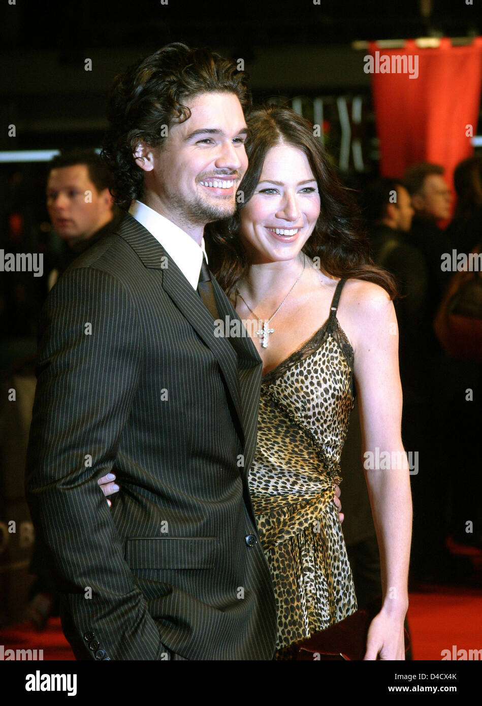 Steven strait wife lynn collins Banque de photographies et d’images à ...