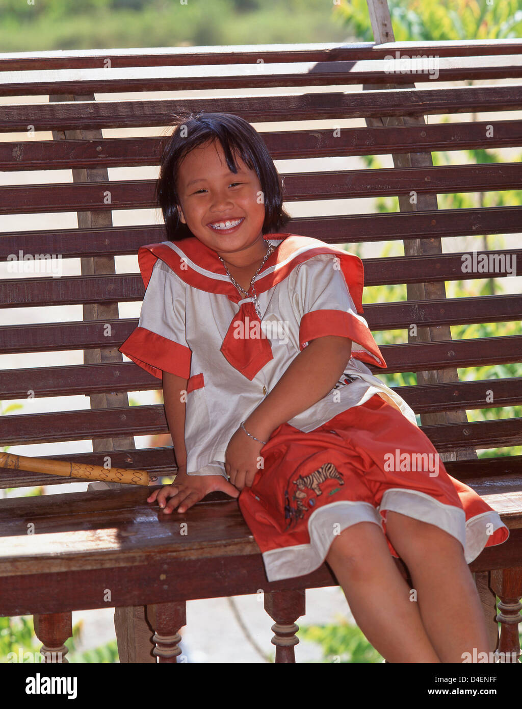 Young Thai Girl Smiling Patong Banque De Photographies Et Dimages à