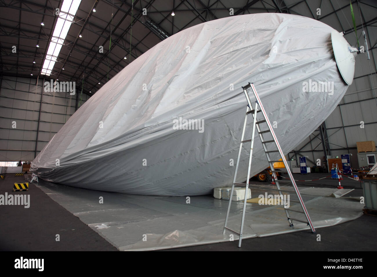 Dirigeable zeppelin nt Banque de photographies et d’images à haute ...