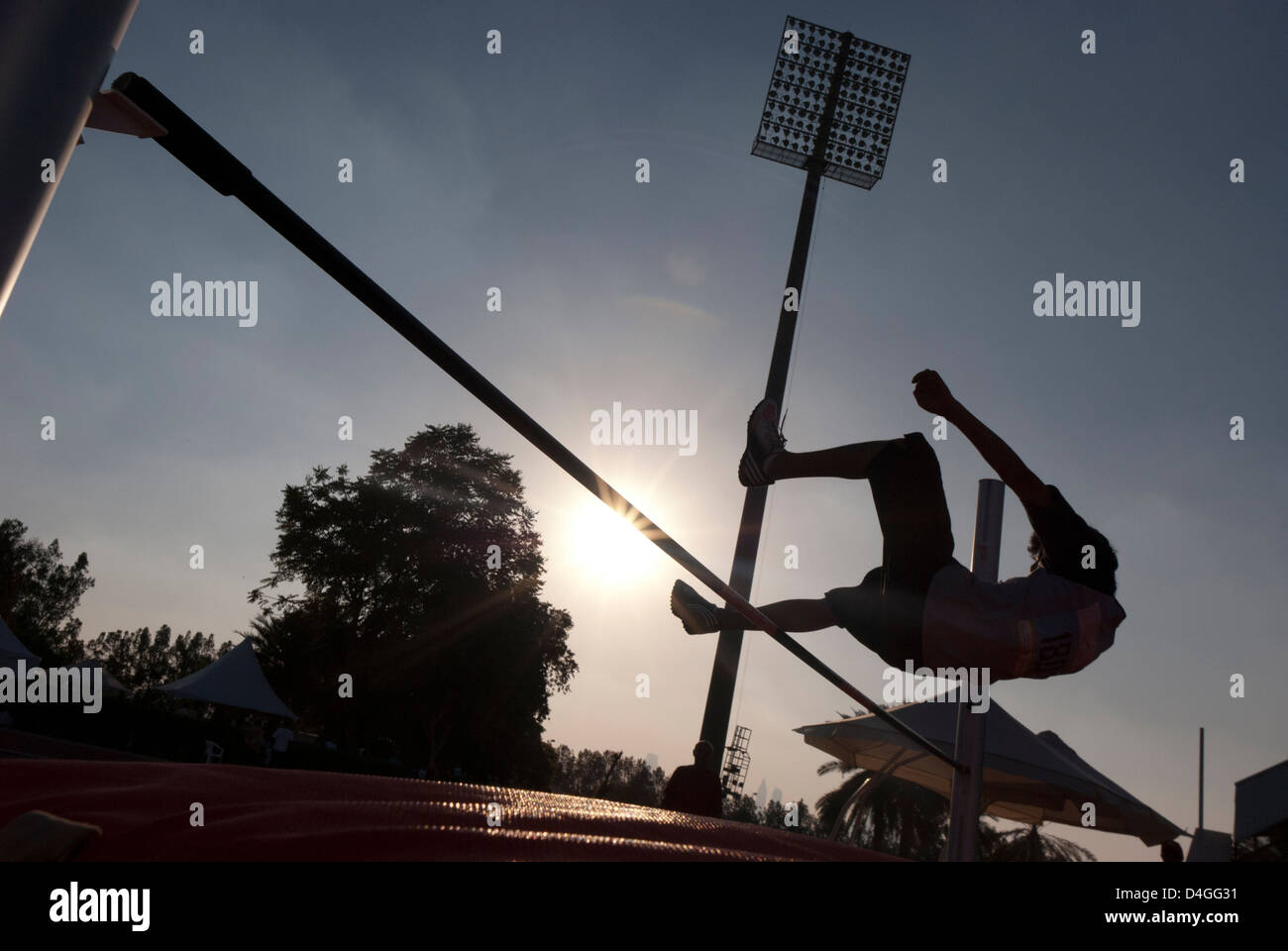 Saut En Hauteur Banque d'image et photos - Alamy