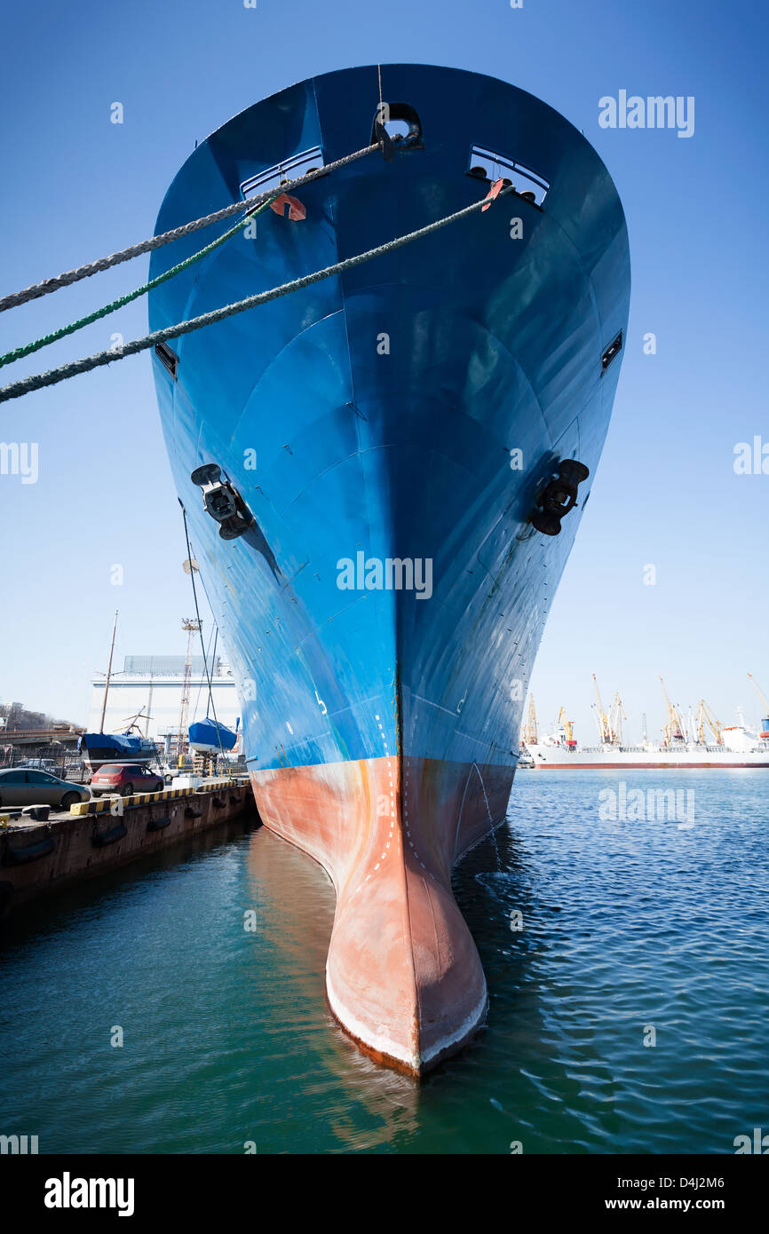 Navire de face Banque de photographies et d’images à haute résolution ...