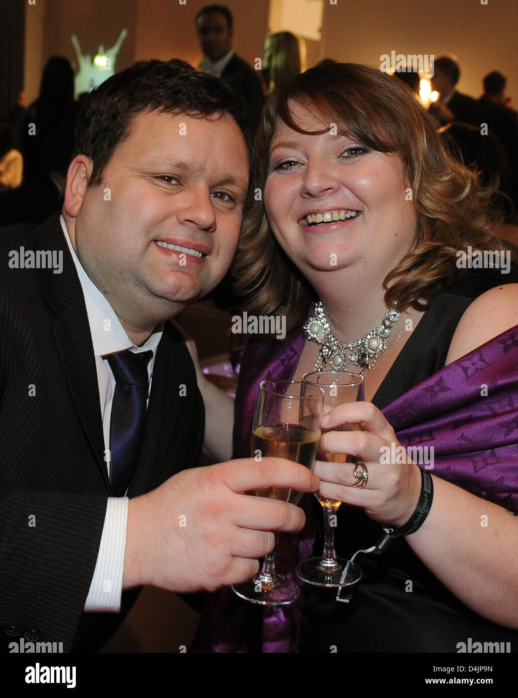 Paul potts wife julie ann potts Banque de photographies et d’images à ...