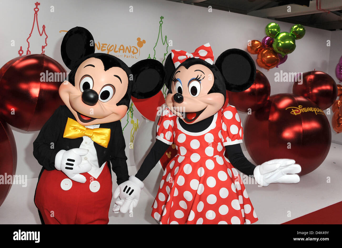Disneyland paris mickey minnie mouse Banque de photographies et d ...