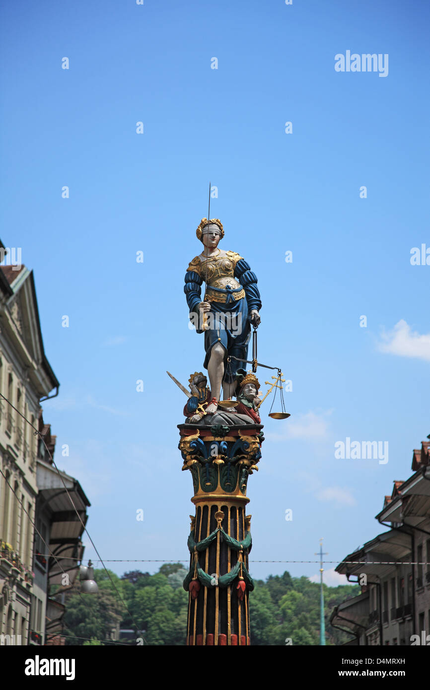 Justice fountain gerechtigkeitsbrunnen bern Banque de photographies et d’images à haute ...