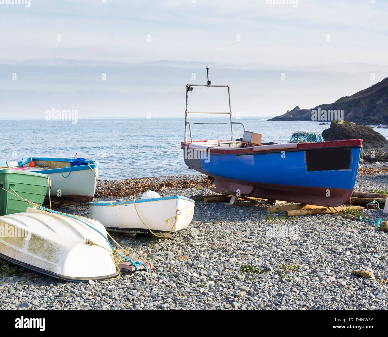 Porthallow beach Banque de photographies et d’images à haute résolution ...