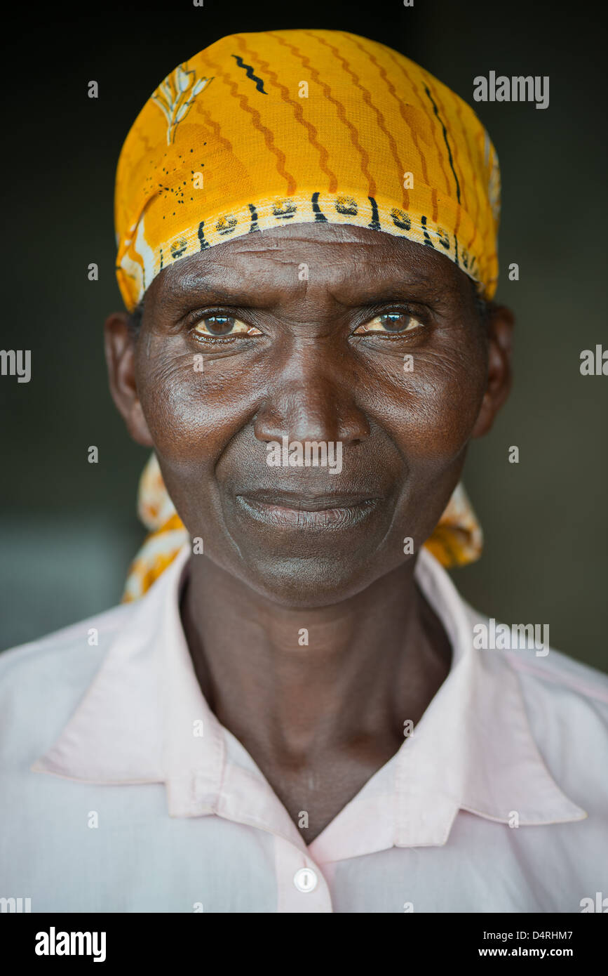 Femme africaine Banque de photographies et d’images à haute résolution ...