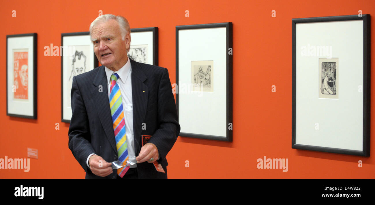 Ingénieur et entrepreneur allemand Hermann Gerlinger sourit entre les ...
