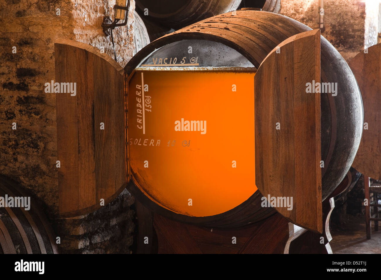 Wine fermentation Banque de photographies et d’images à haute ...