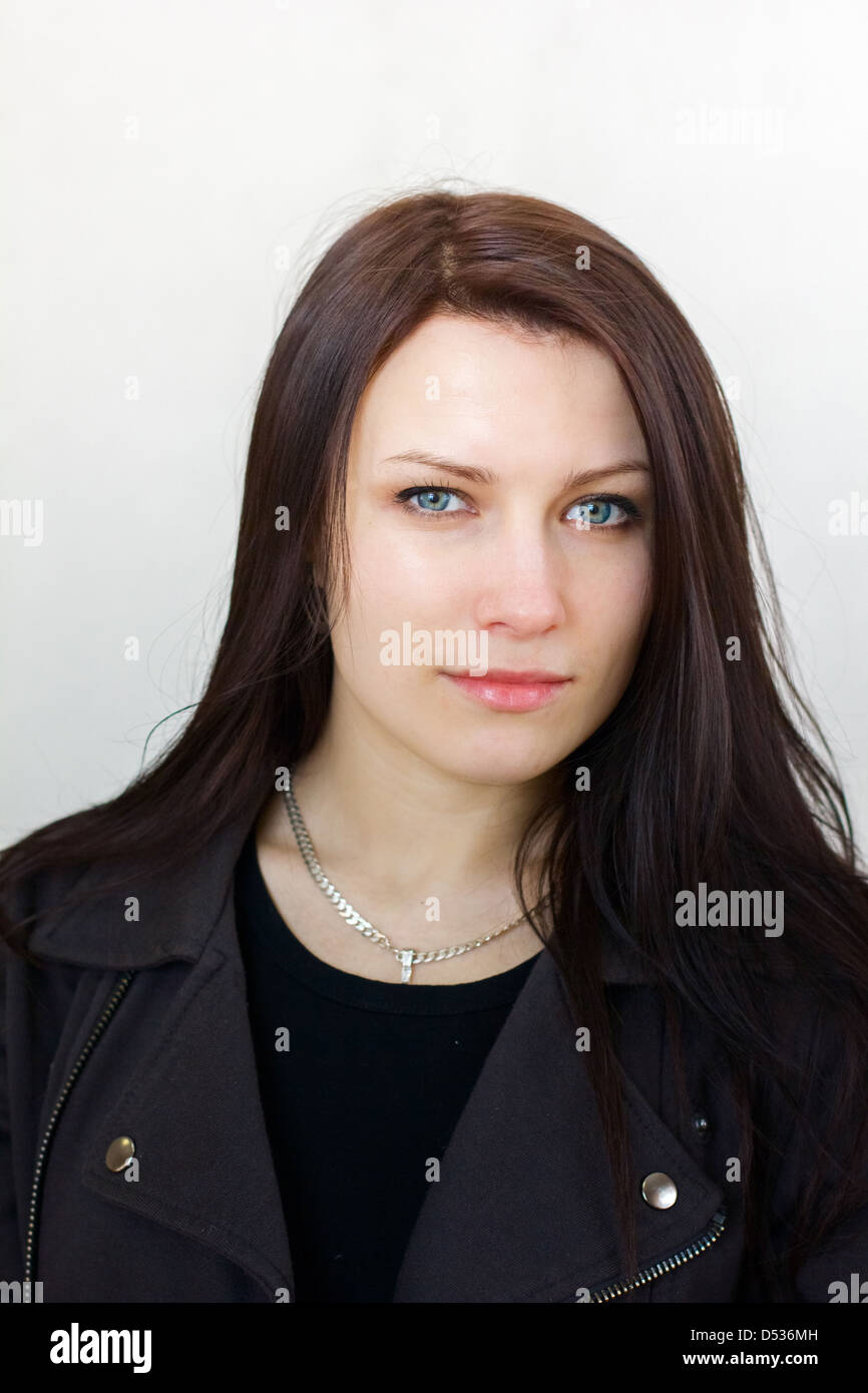 Fille brune Banque de photographies et d’images à haute résolution - Alamy