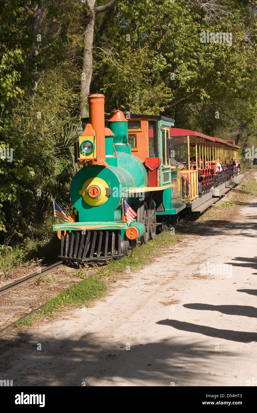 Zoo train Banque de photographies et d’images à haute résolution - Alamy