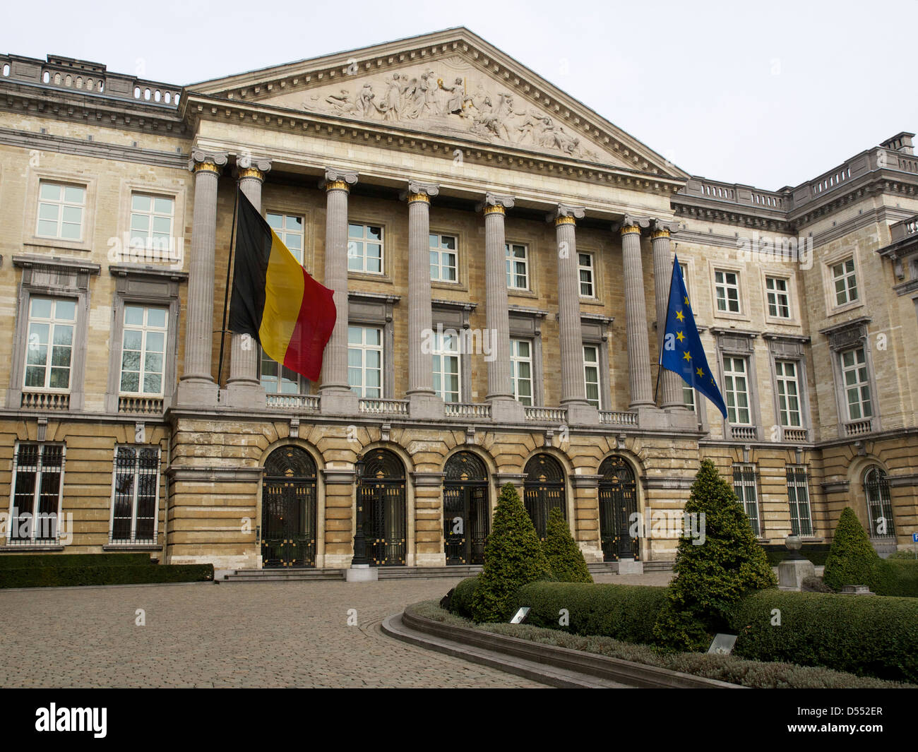 Drapeau belge bruxelles belgique Banque de photographies et d’images à ...
