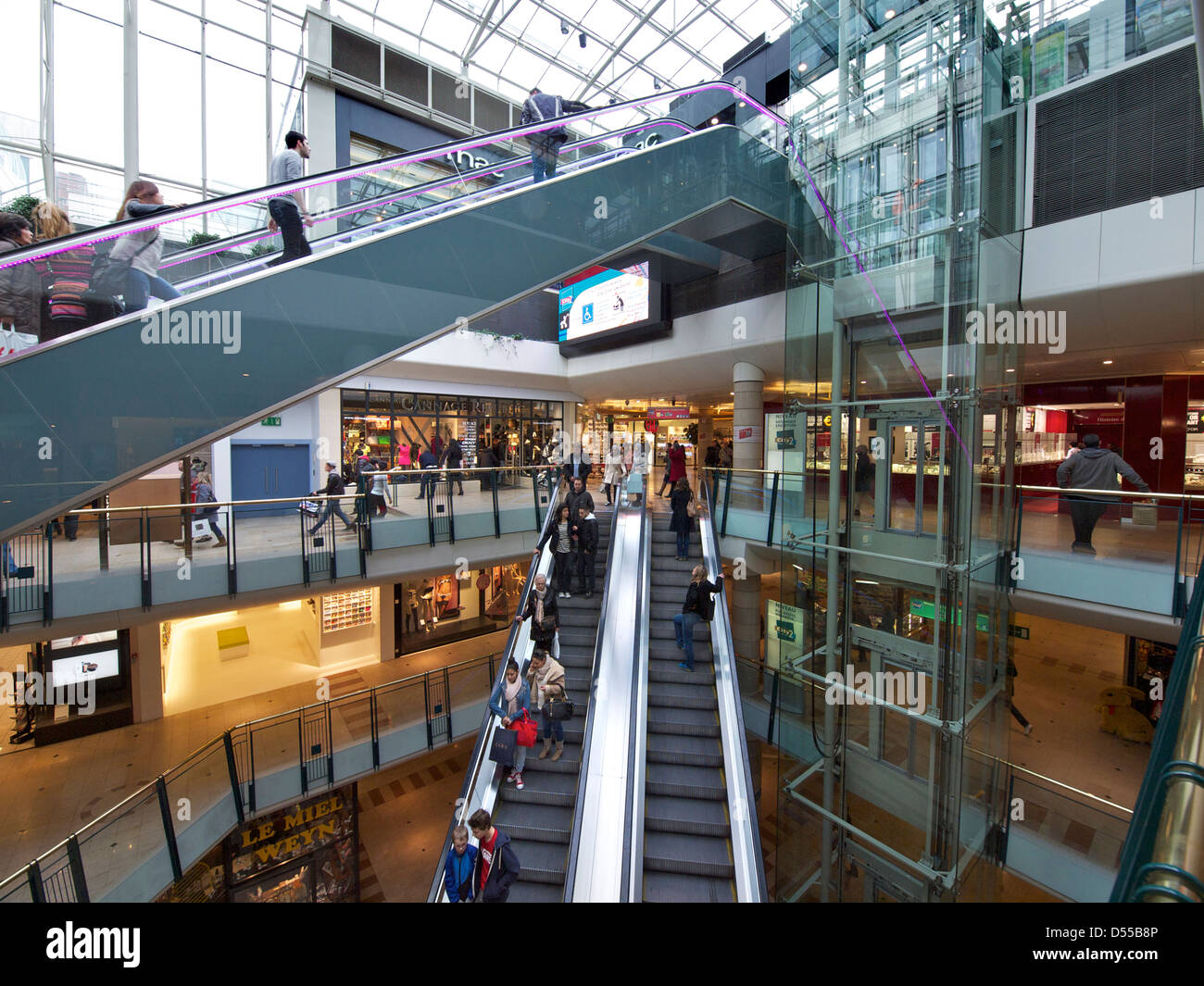 Brussels Shopping Mall Banque d'image et photos - Alamy