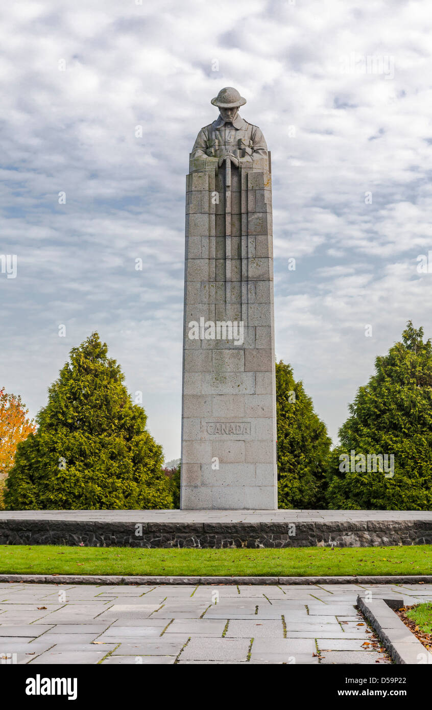 Le monument canadien au coin de vancouver Banque de photographies et d ...