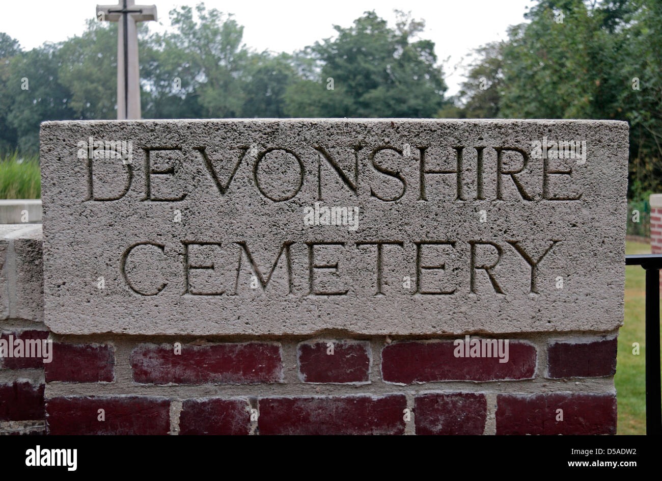 Devonshire cemetery Banque de photographies et d’images à haute ...