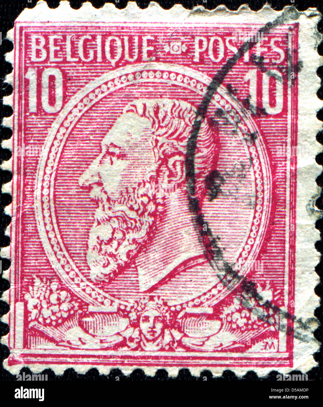Belgique - circa 1869un timbre imprimé en Belgique montre le Roi ... Belgique - circa 1869un timbre imprimé en Belgique montre le Roi ...
