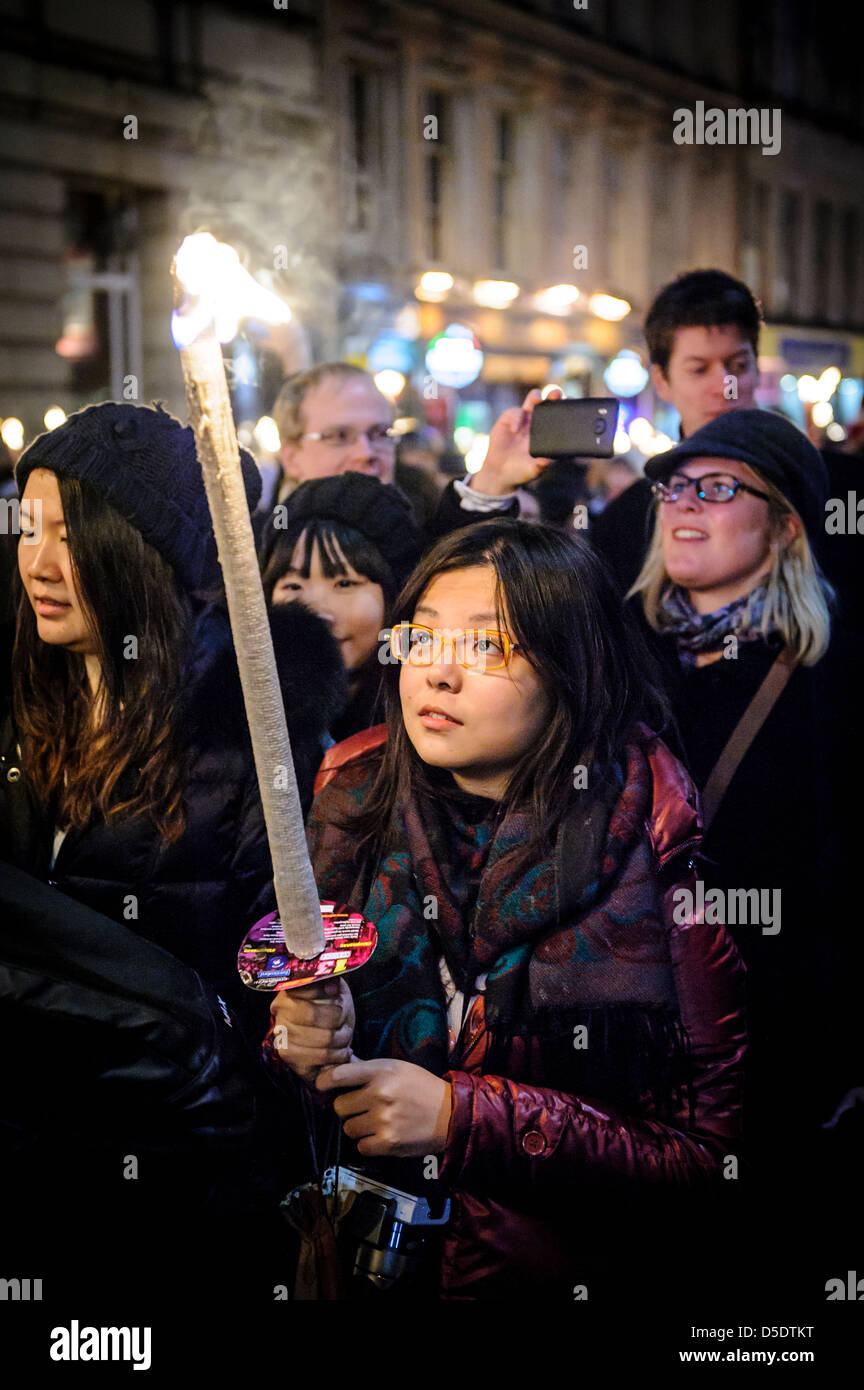 Hogmanay torchlight parade Banque de photographies et d’images à haute ...
