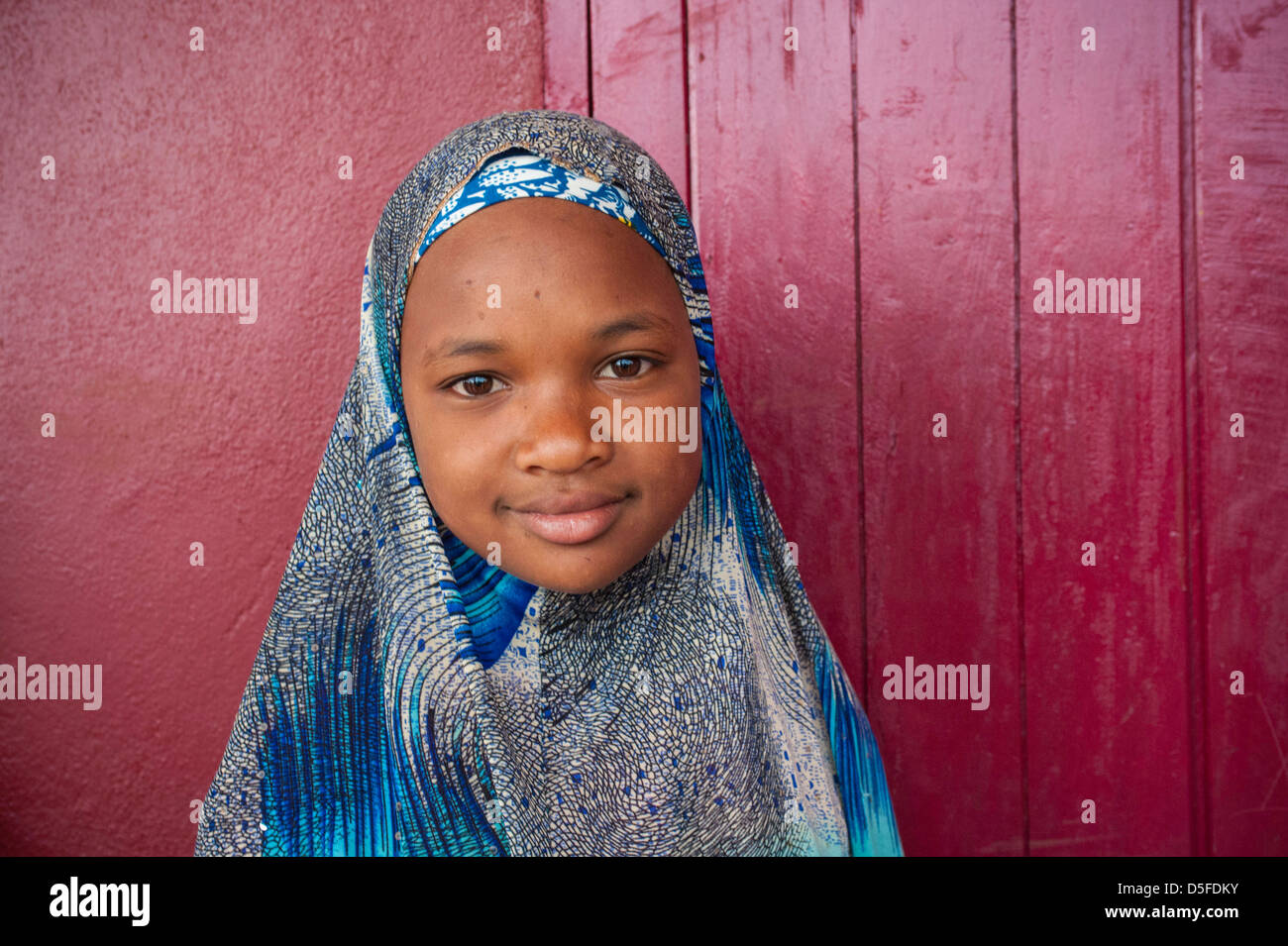 Fille musulmane Banque de photographies et d’images à haute résolution ...
